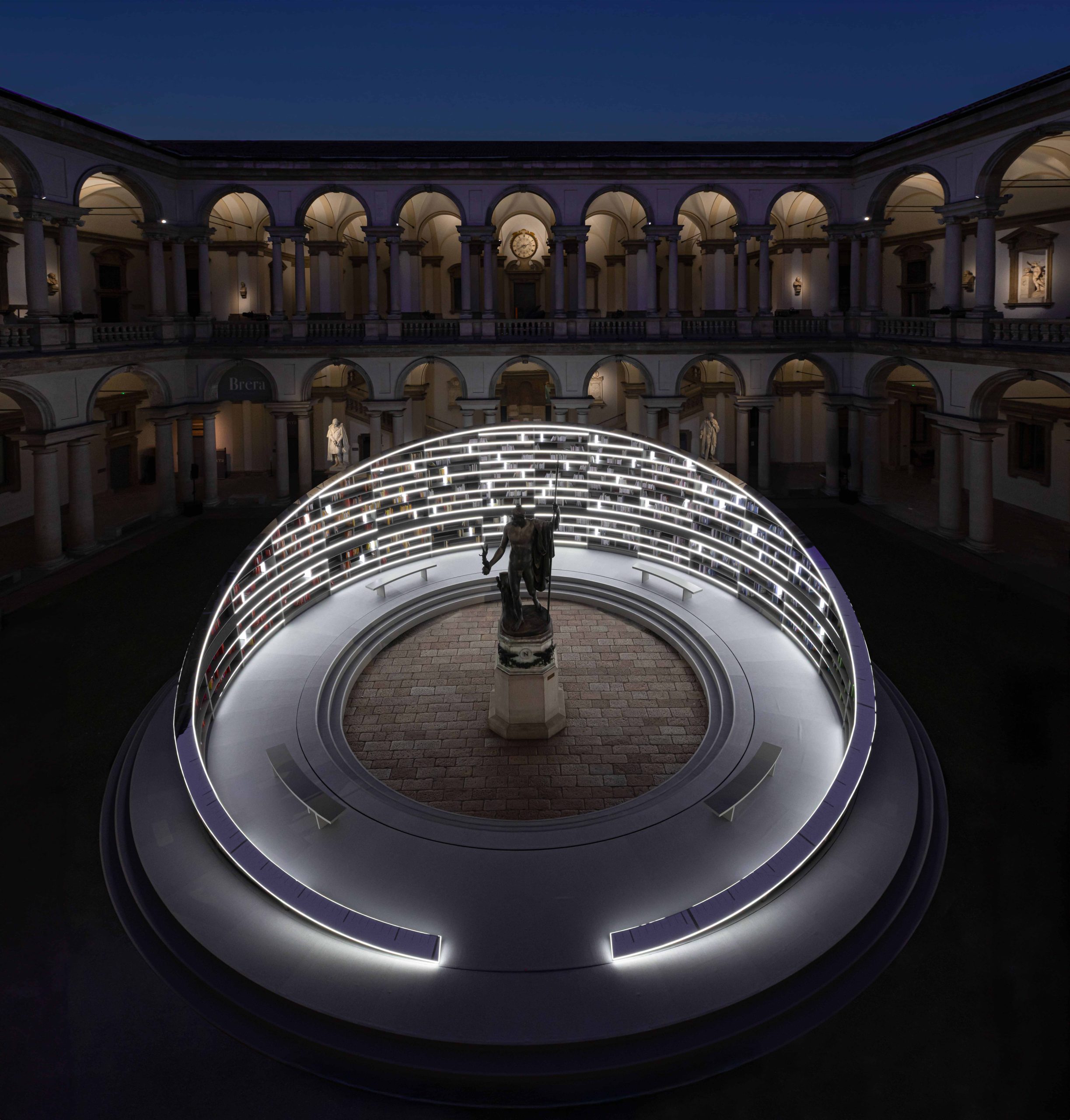 Es Devlin "Library of Light": Una Escultura Cinética Monumental - Glocal